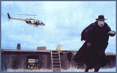 The Red Suitcase: Darkman, out for revenge and loving it.