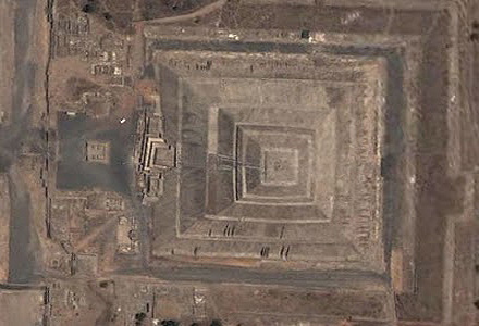 órbita literatia: La noche boca arriba, Julio Cortázar