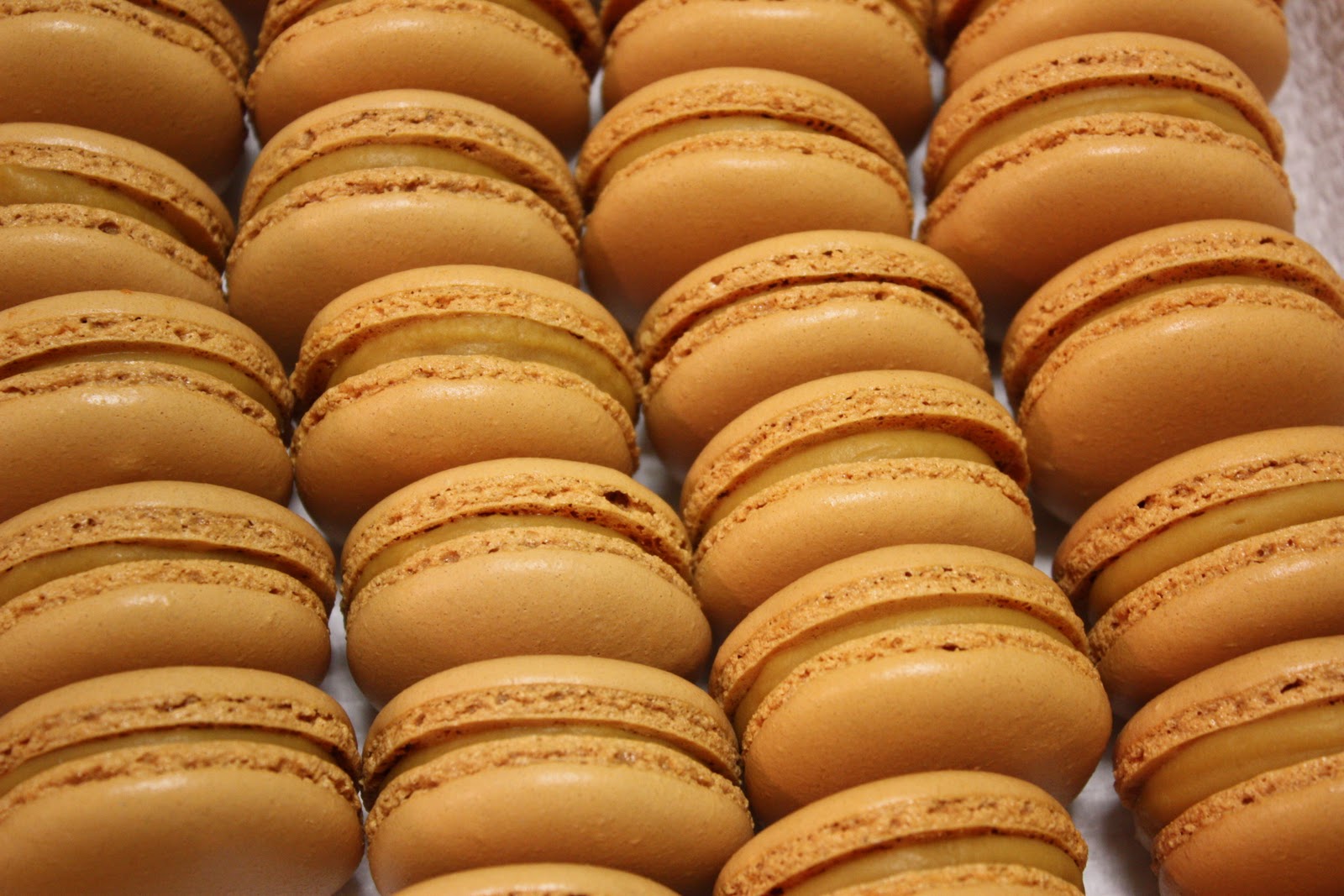 LADYMACARON20TEN: Salted Caramel Macarons