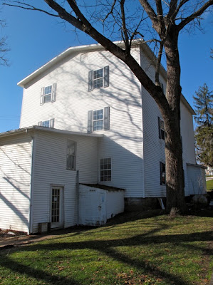 Another American Adventure: Amish country and Volant, PA