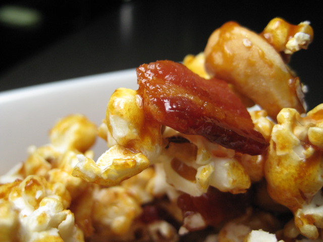 The Greasy Skillet: Bacon & Cashew Caramel Popcorn