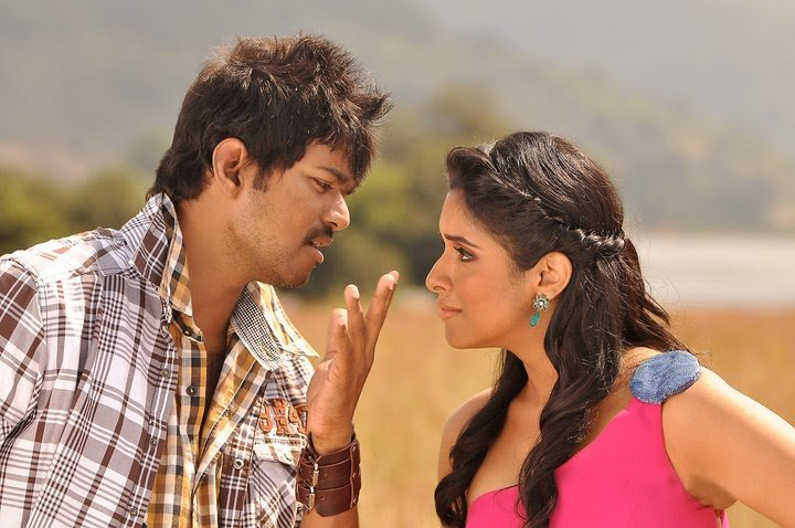 Tollywood Stars Wallpapers: Kaavalan Movie Stills, Asin and Vijay in ...