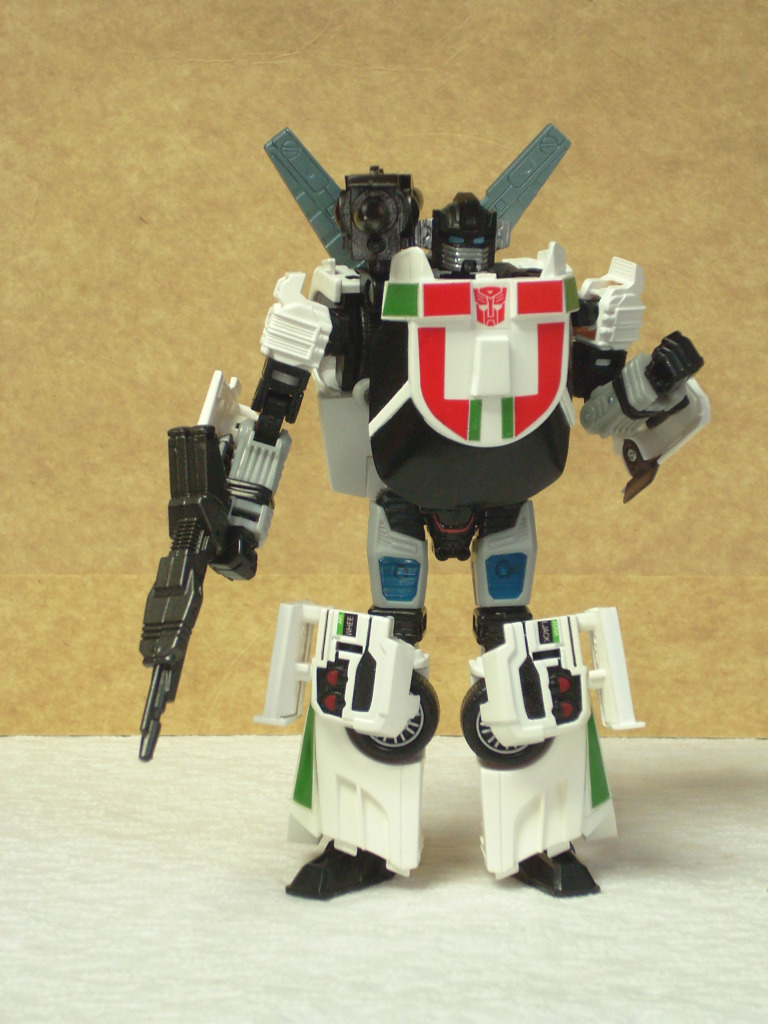 Blog Transformers.com: Custom de Wheeljack Universe realizado por Miguel.