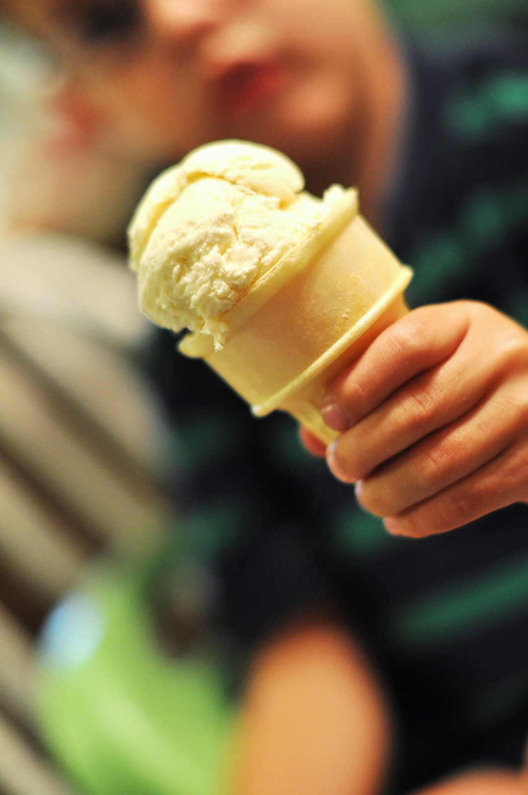 This Mommy Cooks: Sweet Treat Tuesday-Magic Vanilla Ice Cream