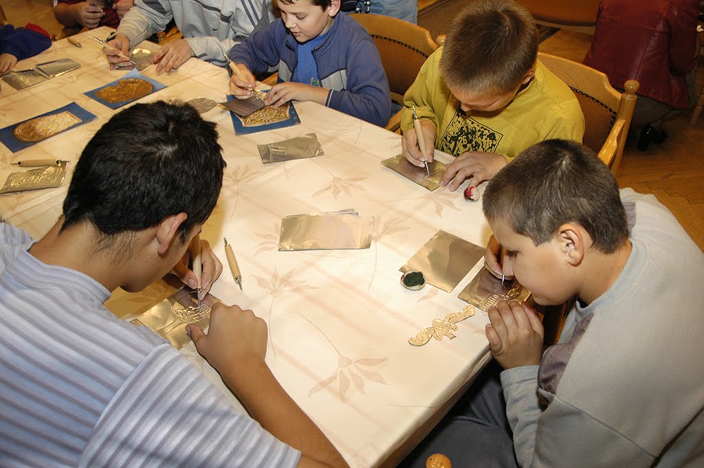A magyar kultúra tanítása - Teaching Hungarian Culture: Making a ...