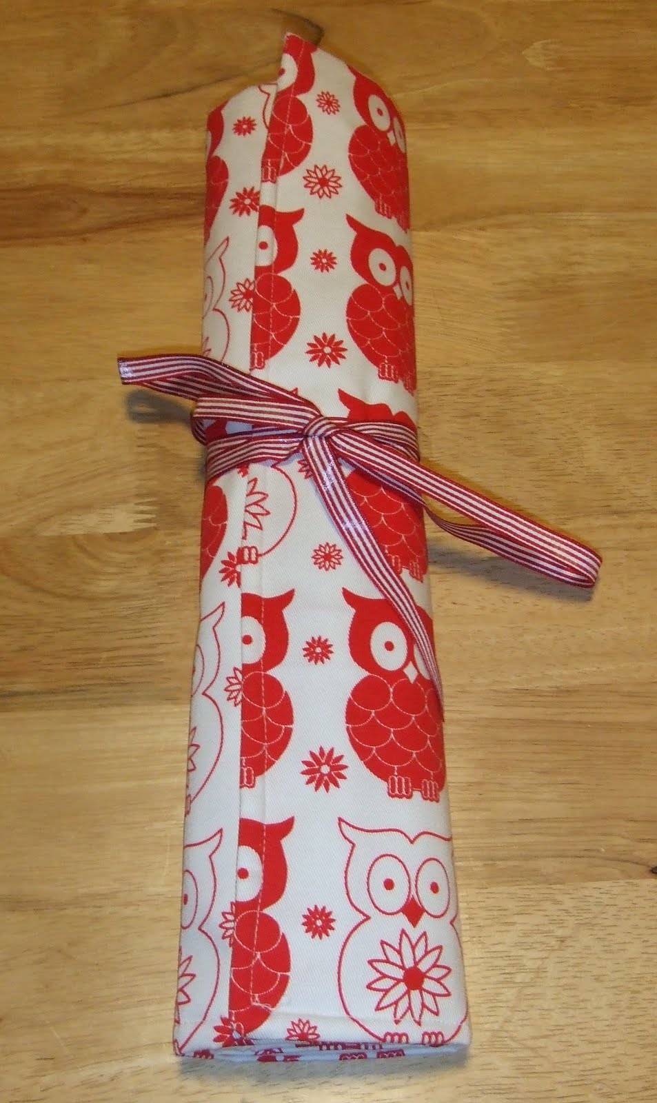 How To Make A Needle Roll at Paul Bennette blog