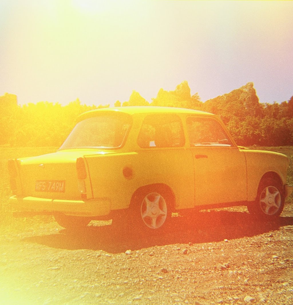 TINY CARS: tiny lomography