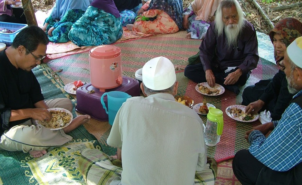 MAJLIS MEMPERINGATI 25 TAHUN MEMALI BUMI SYUHADA: GAMBAR LAWATAN SN A ...