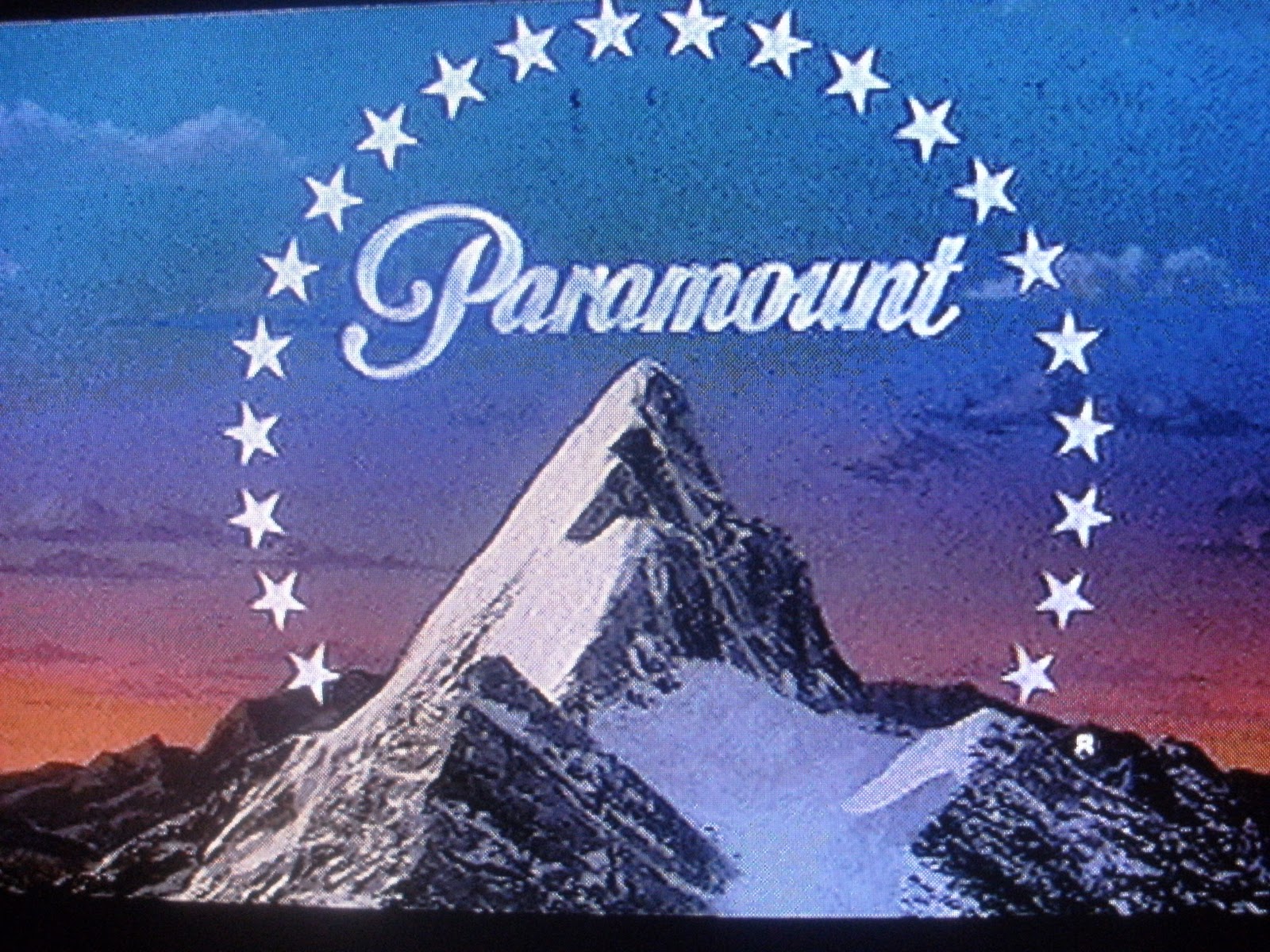 Lucienne's AS Level Media: Title Sequence - Grease (1977)