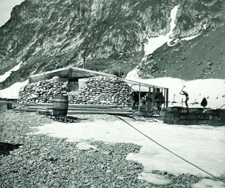 ORCADAS 20.10: OMOND HOUSE