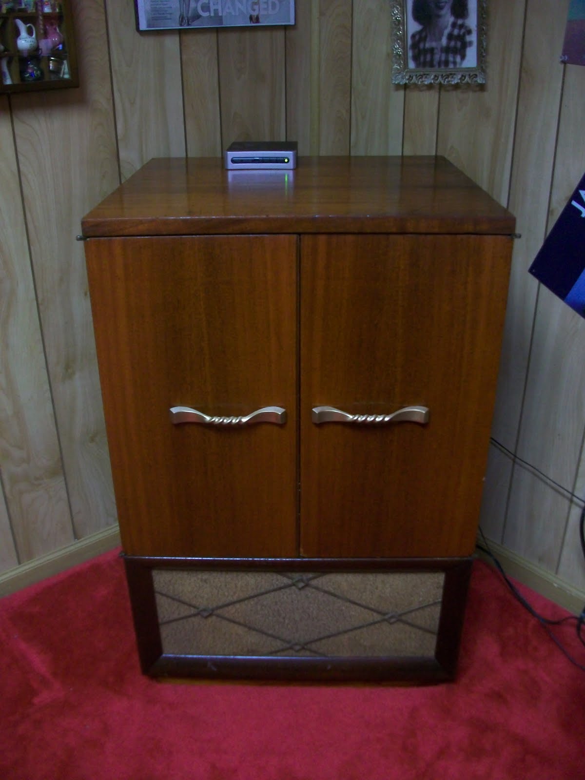 Everyone Goes to Mick's: The Marvelous "Muntz" Tv Transformation!