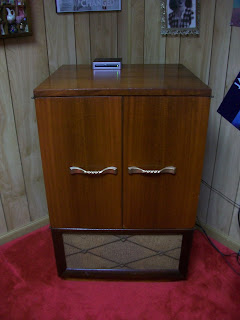 Everyone Goes to Mick's: The Marvelous "Muntz" Tv Transformation!