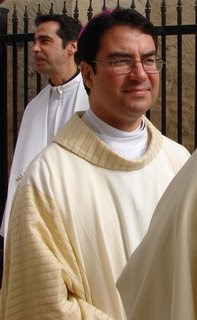 Clerical Whispers: Houston priest is youngest U.S. bishop