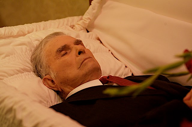 Man in the Maze: April 2010