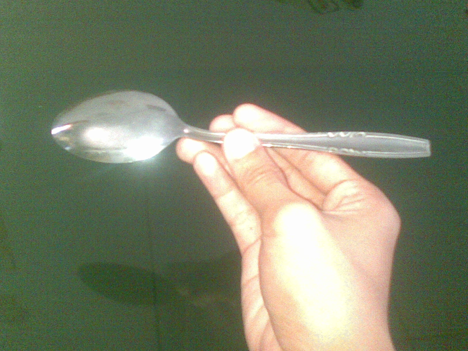 BLOG MAGICIAN by SetyA: MEMBENGKOKKAN SENDOK