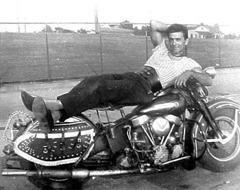 Carlos Reno : Frank Frazetta 1928 - 2010