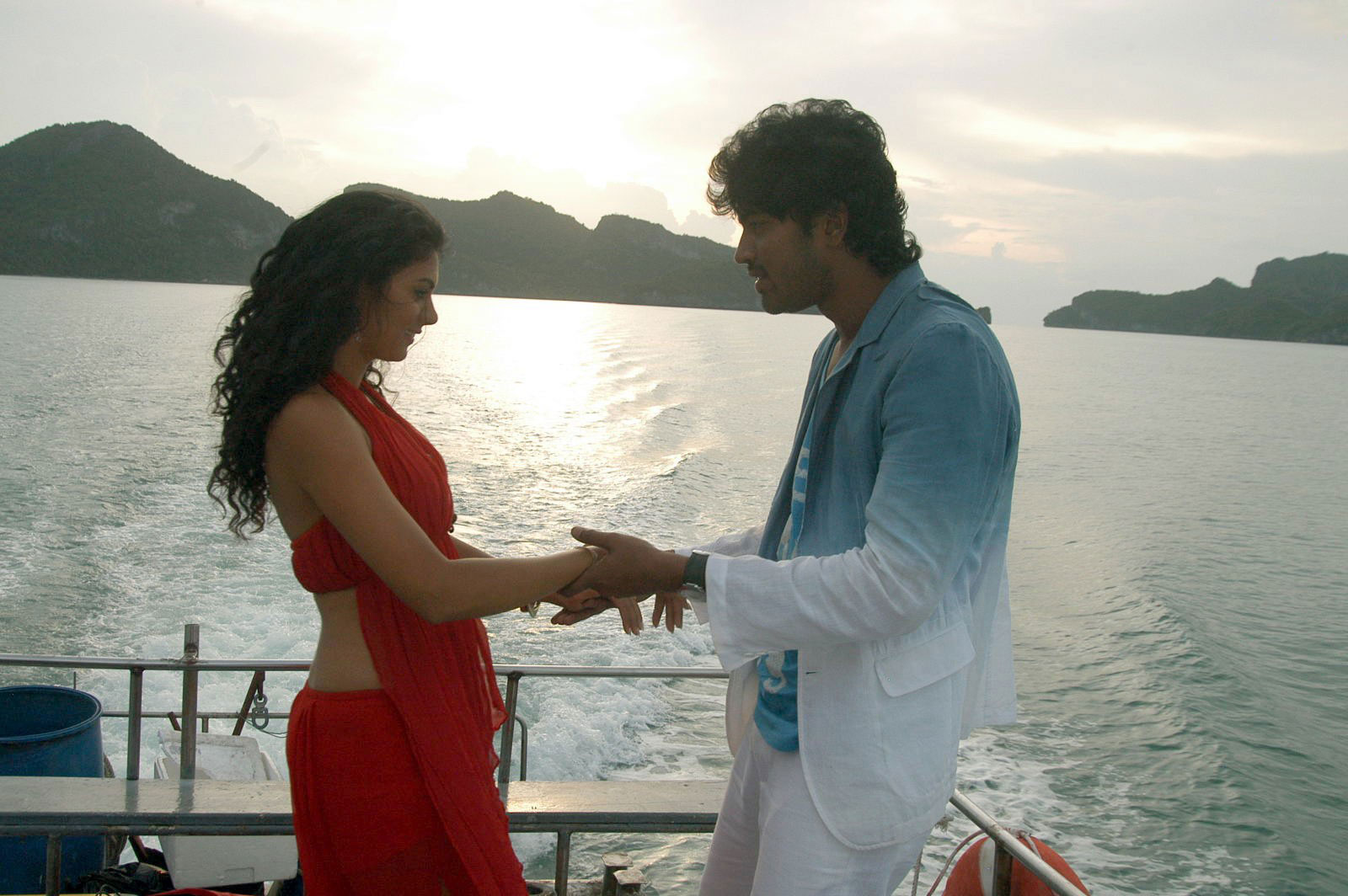 GALLERY: Kathi Kanta Rao Movie Stills