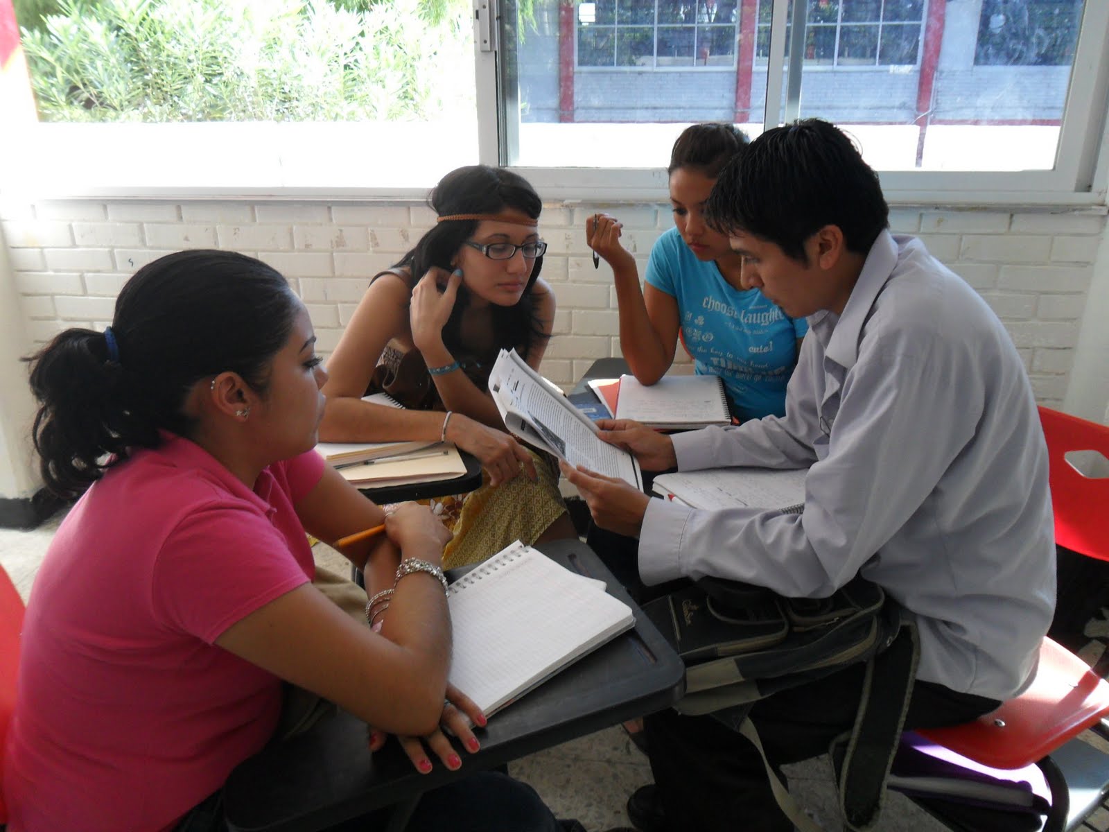 HISTORIA DEL PENSAMIENTO HUMANISTA....: EL HUMANISMO EN LA HISTORIA...