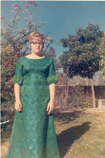 DPeaGreen Designs - My View: Vintage on Thursday -- My Custom Prom ...