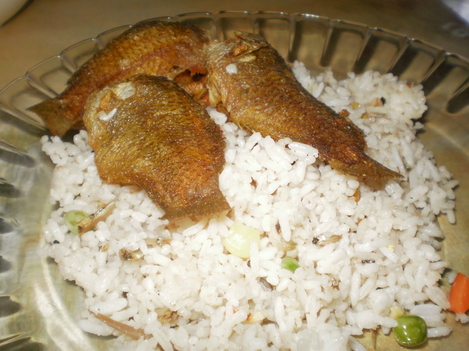 ANNYEONGHASEYO...: IKAN PUYU GORENG