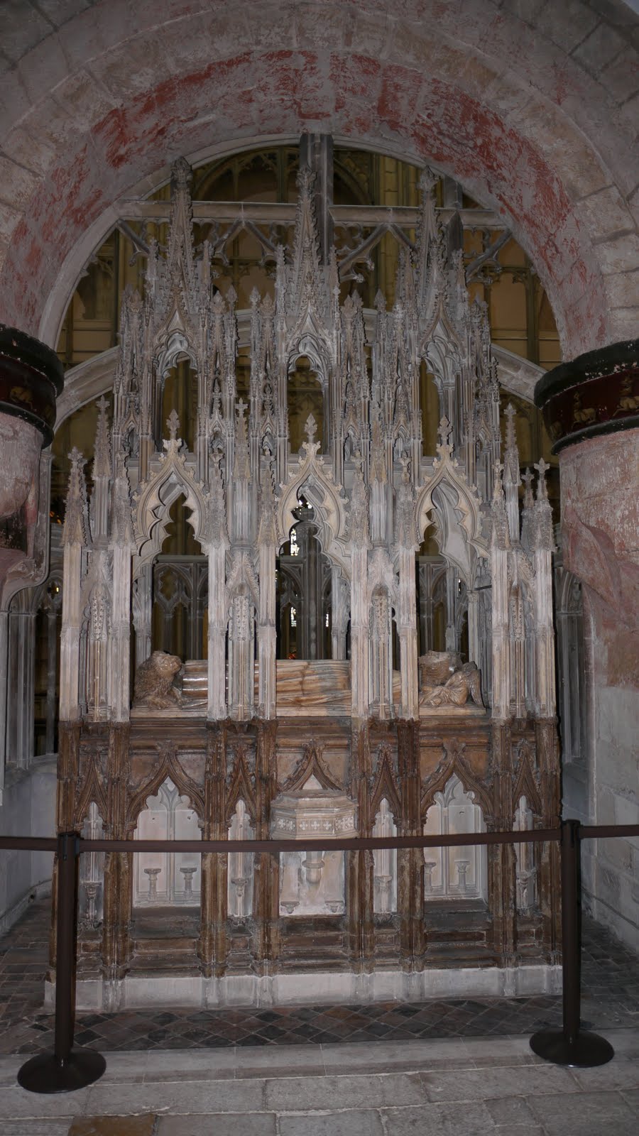 Tomb of King Edward II - Britain All Over Travel Guide