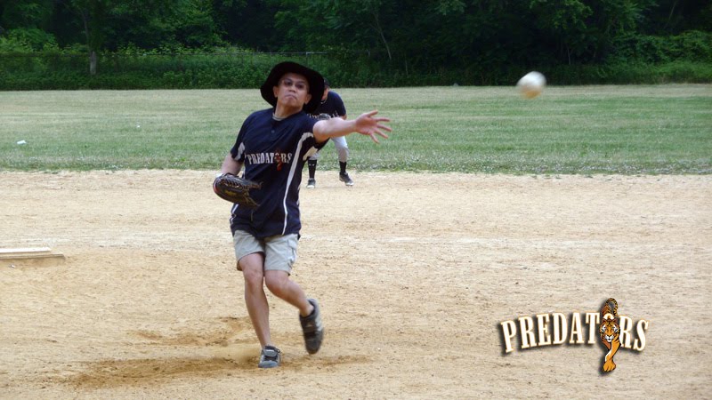 PREDATORS SOFTBALL: MENS TEAM