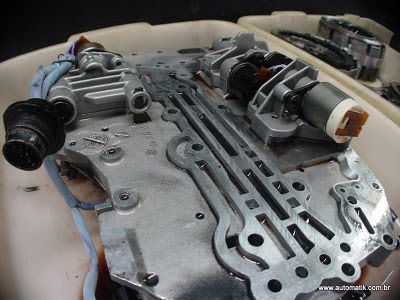 Automatik seu dia na oficina de reparo de câmbios automáticos: 4HP22 ...