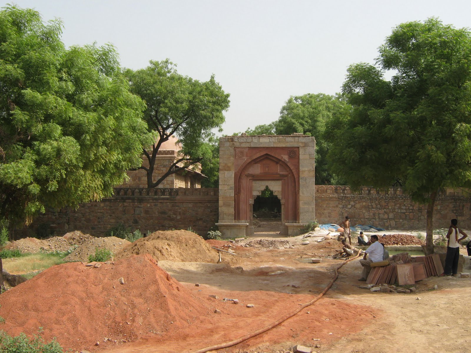 Chasing History: Muhammad Wali Masjid behind kamala nehru college,siri ...