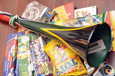 SCRAP ADDICT: World Cup RAK, Scraproom Storage & a couple of Layouts