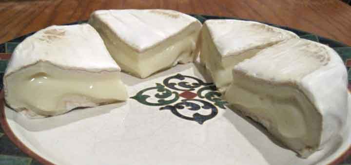 blue sails furled, the stars spill through: gooey mold-ripened goat cheese