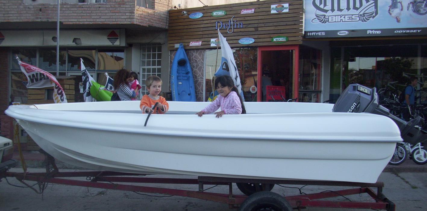 DELFIN - PESCA & AVENTURA: VENTA DE LANCHAS Y MOTORES NAUTICOS