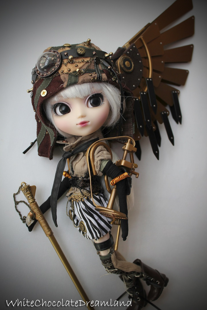WhiteChocolateDreamland: Deboxing my Pullip Steampunk EOS