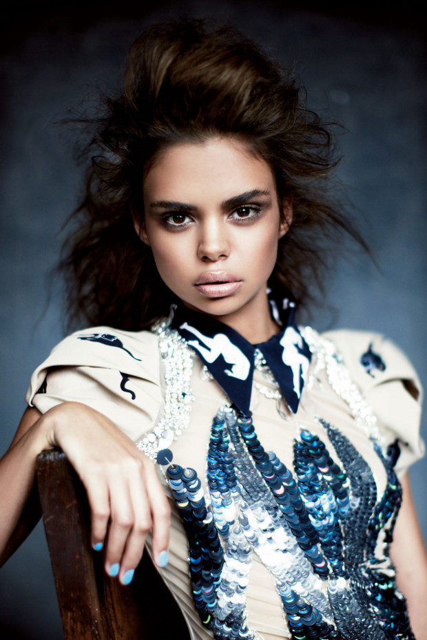 Art Fashion: Who's that girl? ... Aboriginal Model Samantha Harris