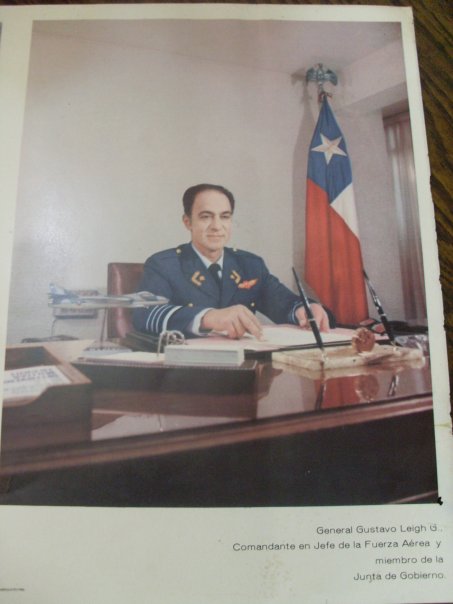 Chile-Pinochet-Nuestro: JUNTA MILITAR