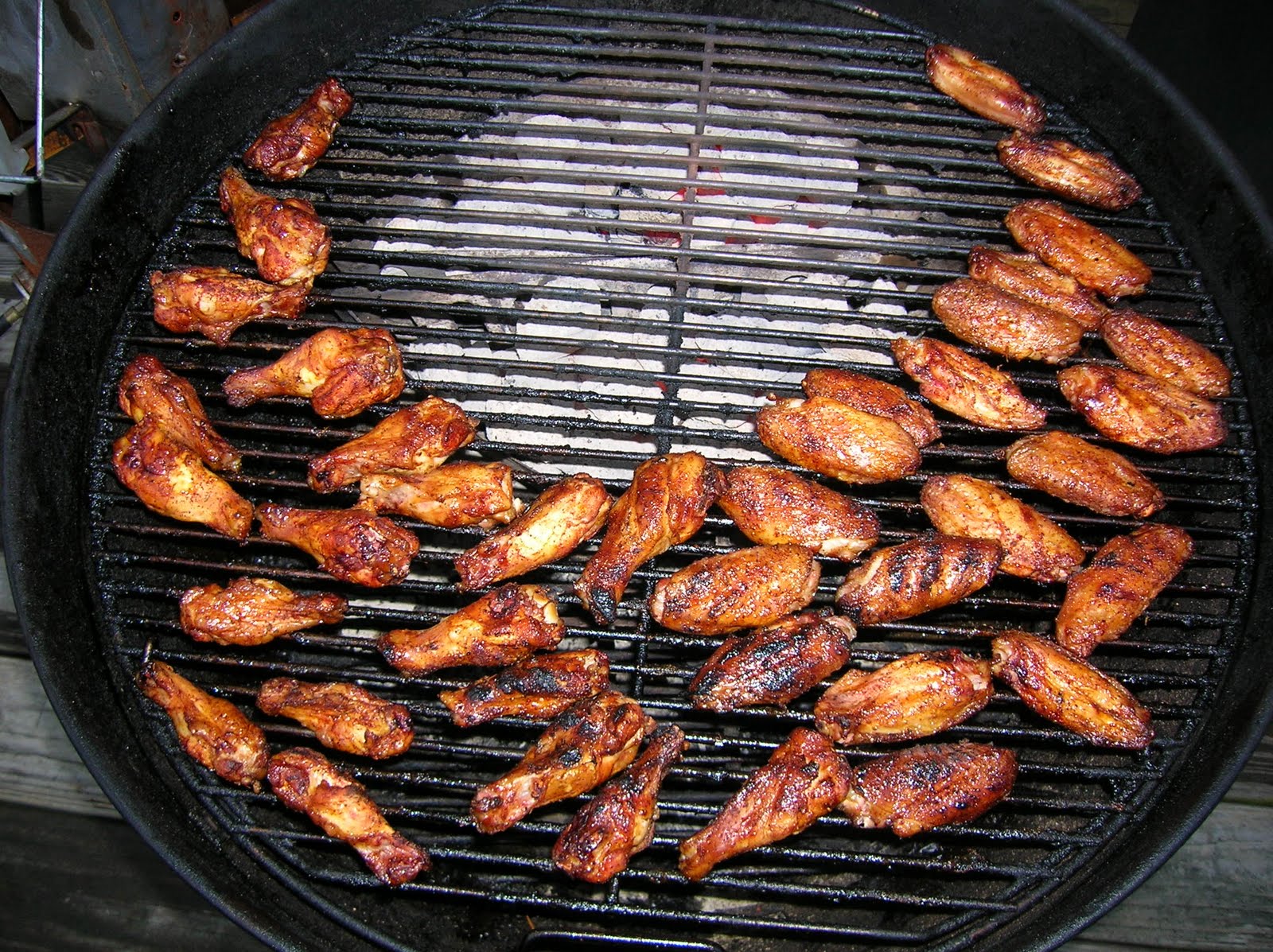 SMOKIN' HOGGZ: Chicken Wings!!