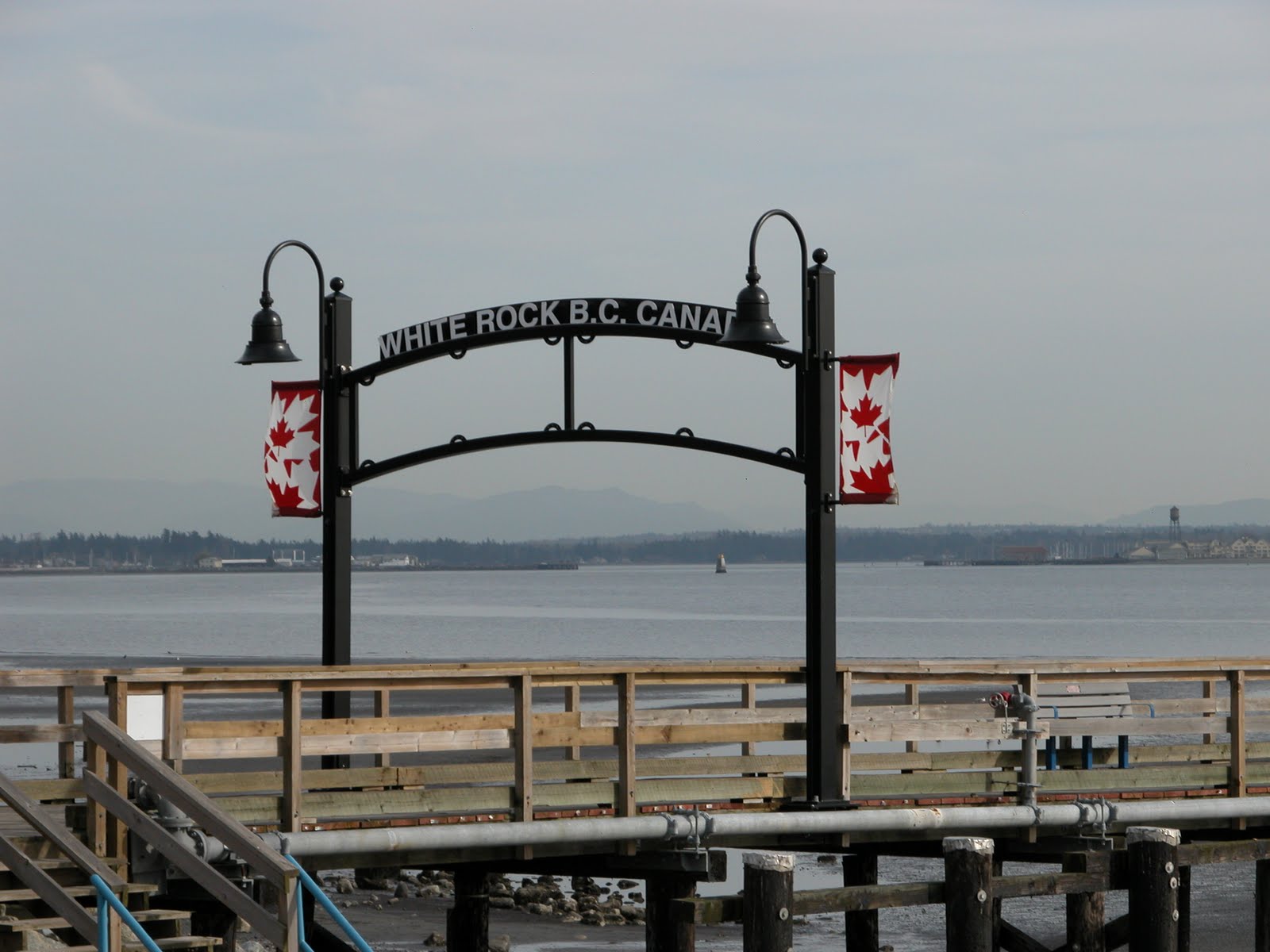 Learn and Travel in Vancouver Canada: White Rock Pier換新粧了！