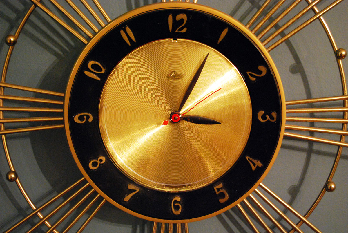 junk2funk: Vintage 60s Lux Danish Modern Starburst Clock