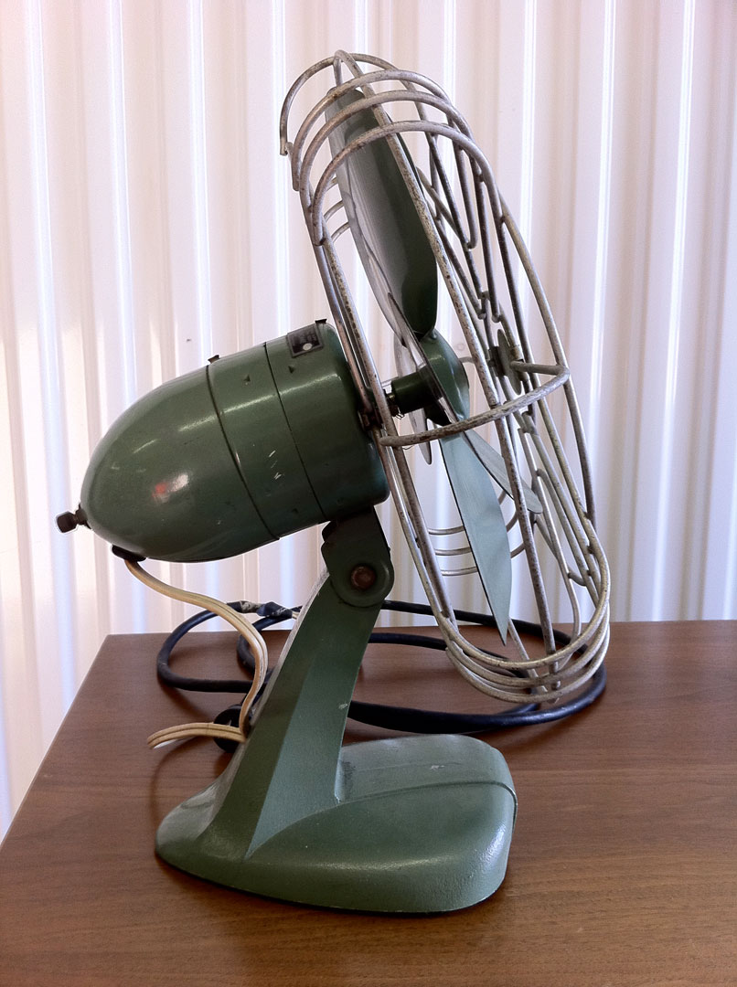 junk2funk: Mid Century Electrohome Green Fan