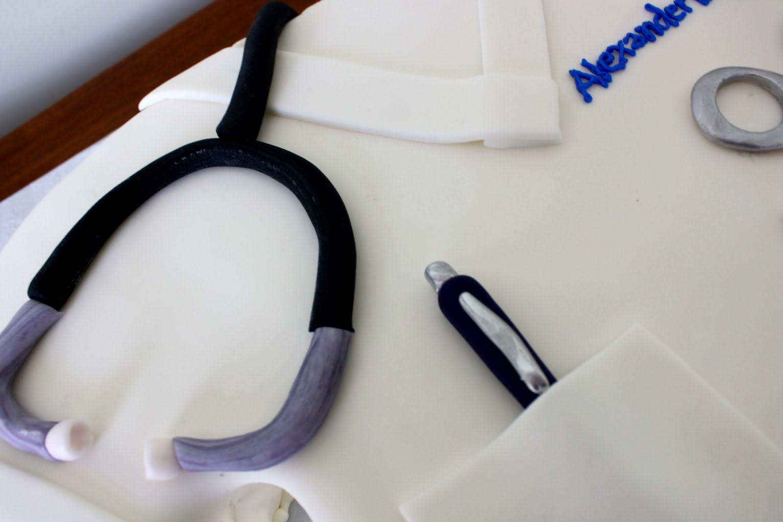 Claudine: Doctor/Nurse Scrubs Cake