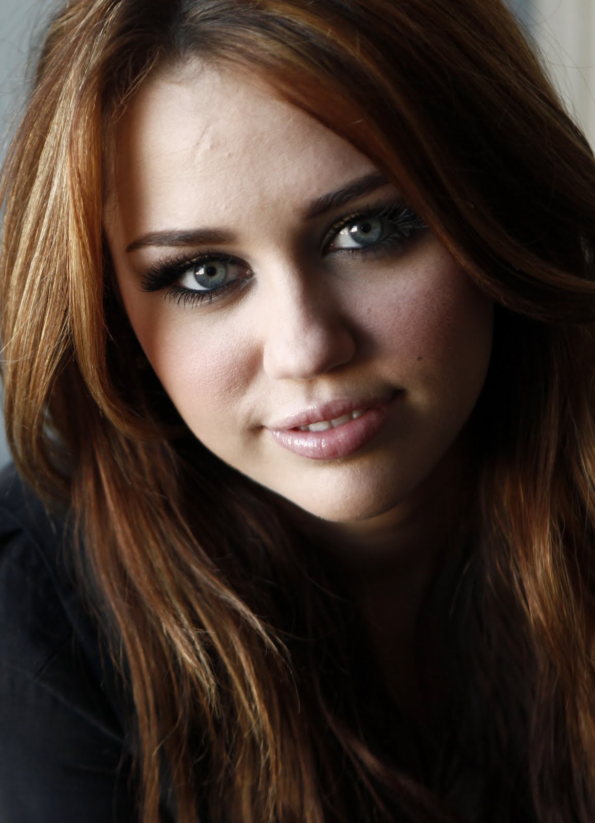 Miley Cyrus Photo Gallery | Hot Girls Folio