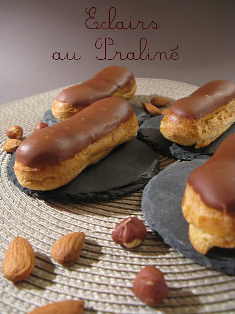 J'en reprendrai bien un bout...: Eclairs au Praliné