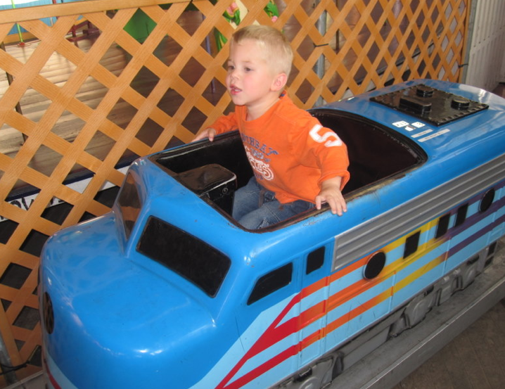 The Train Reaction - Mommy Moment