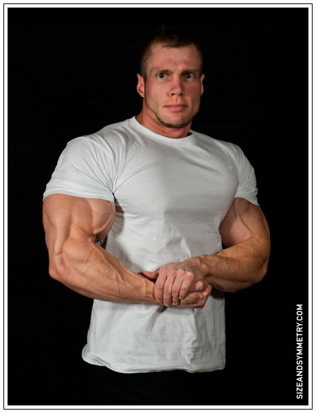 Sexy Muscle Bodies: Peter Molnar