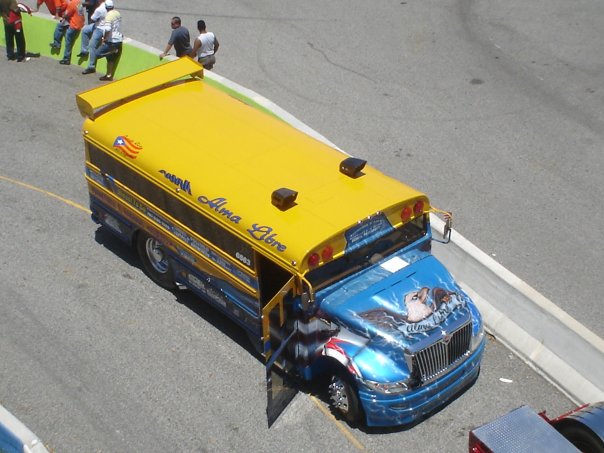 ANDANDO EN BUS: COMO SE CUIDAN LOS BUSES EN PUERTO RICO PARTE 2