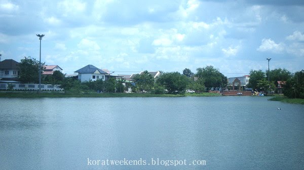 Korat Weekends Blog: Wat Pa Salawan Temple