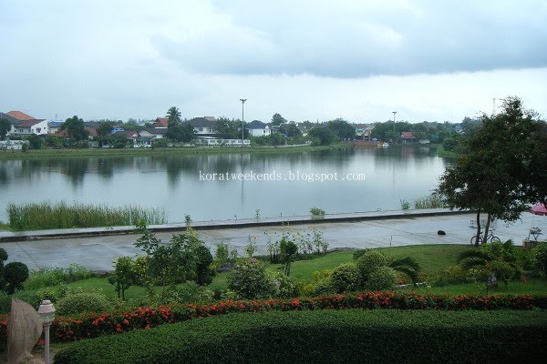 Korat Weekends Blog: Wat Pa Salawan Temple