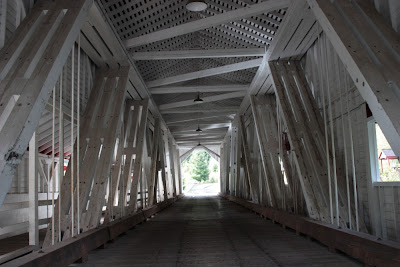 Oregon - Like No Other: Oregon Covered Bridges - CASCADE FOOTHILLS REGION
