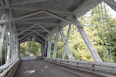 Oregon - Like No Other: Oregon Covered Bridges - CASCADE FOOTHILLS REGION