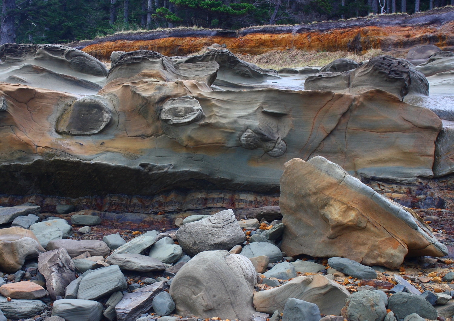 Oregon - Like No Other: Concretion Rock Art