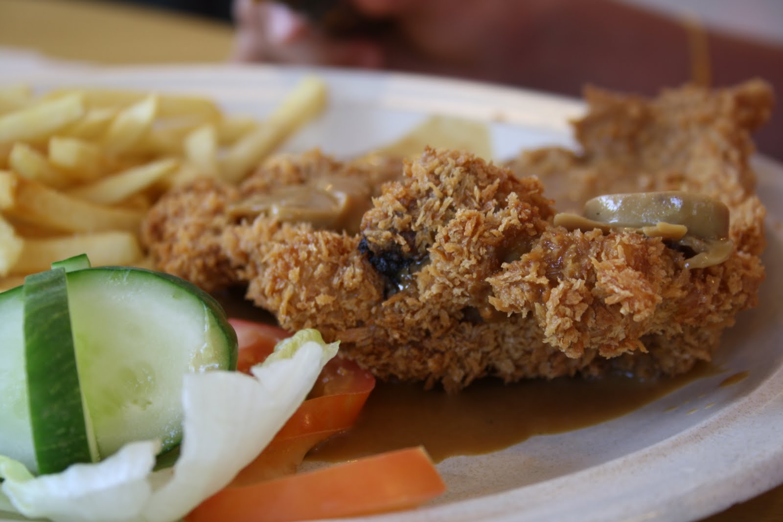 Tastebud-talk: Holiday Foodsteps: Grandview Cafe, Kijal